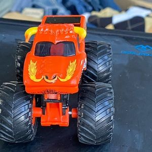 Toys | Monster Jam Official El Toro Loco Diecast Monster Car 164 Scale ...